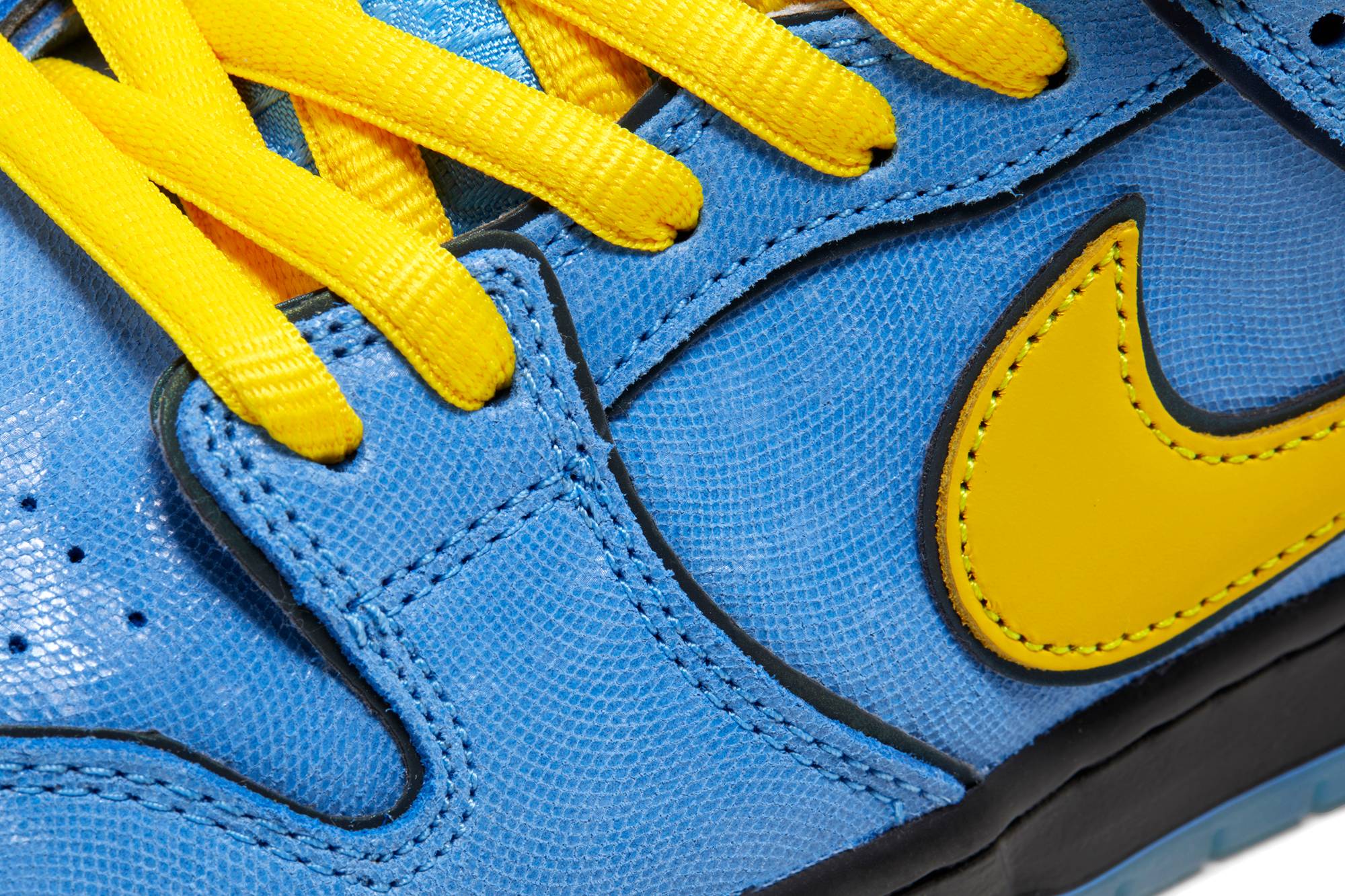 The Powerpuff Girls x Nike Dunk Low Pro SB QS ‘Bubbles’ FZ8320-400 ...